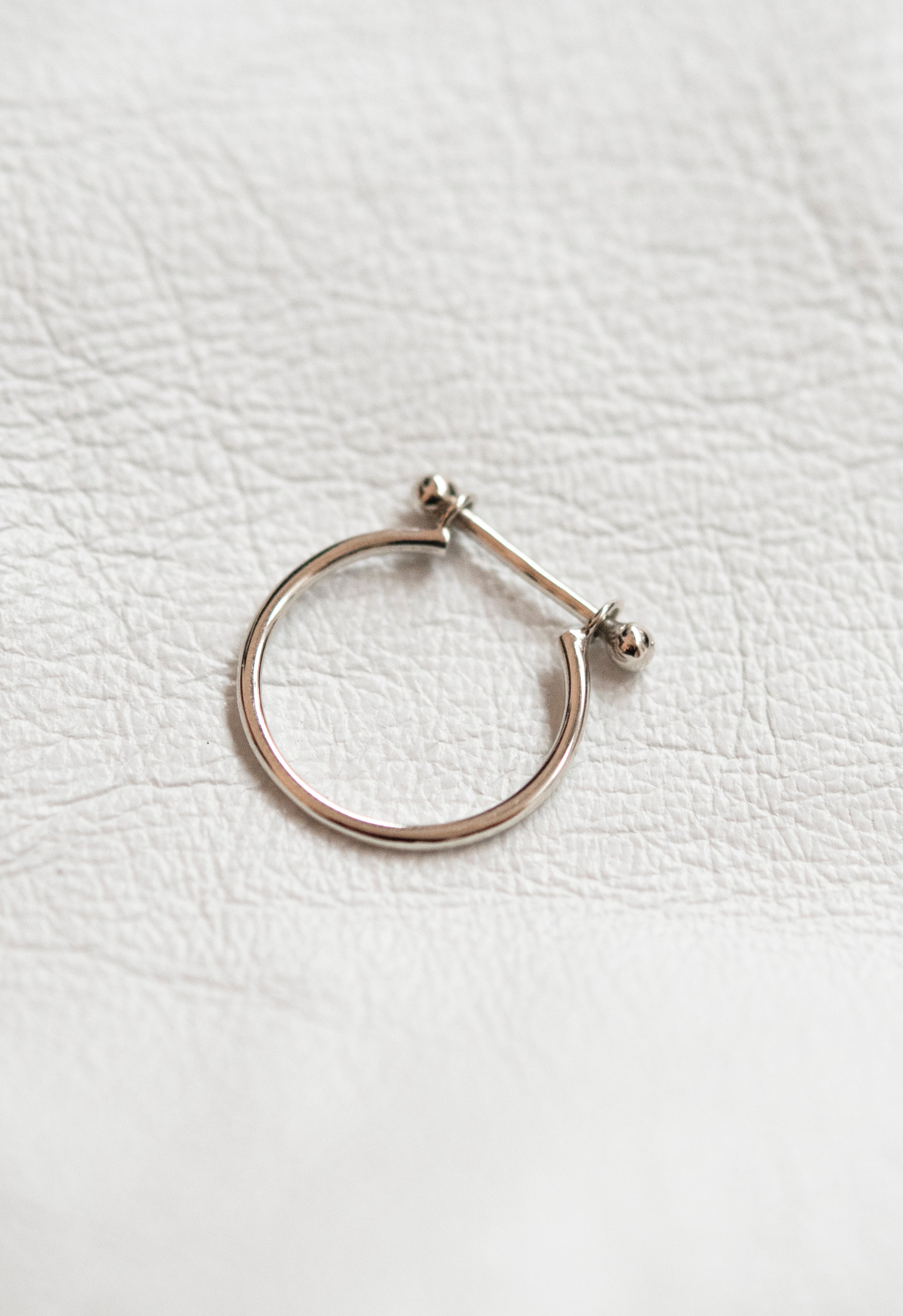 Barbell Ring – Wendy Nichol